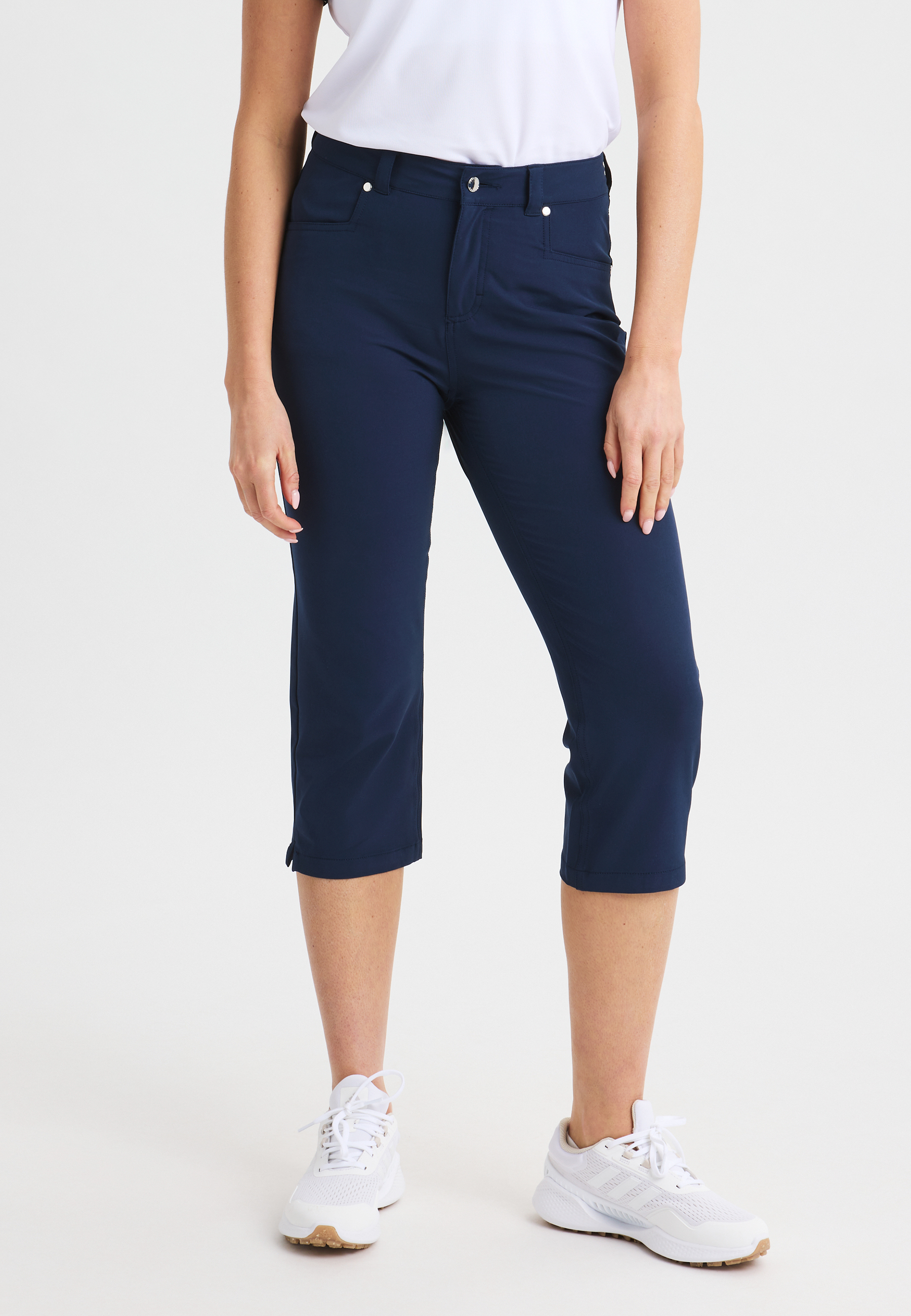 Chie Comfort Capri – Golfcapribyxor i återvunnet material | Röhnisch